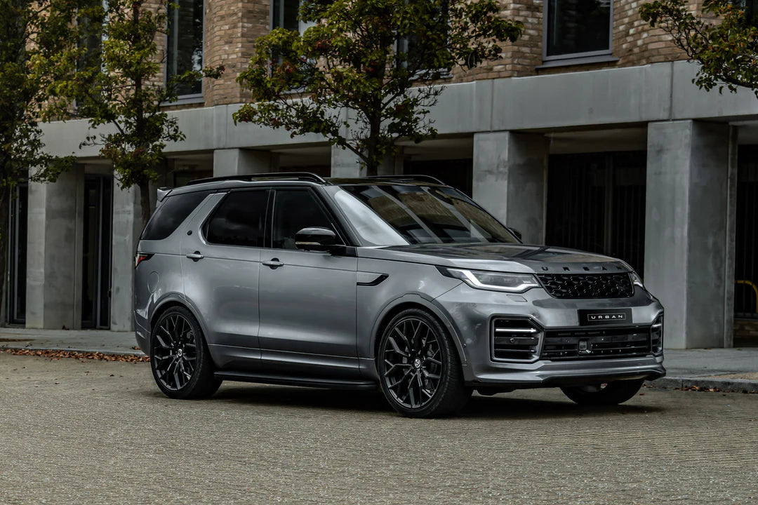 Land Rover Discovery 5 / Commercial – Concours Automotive